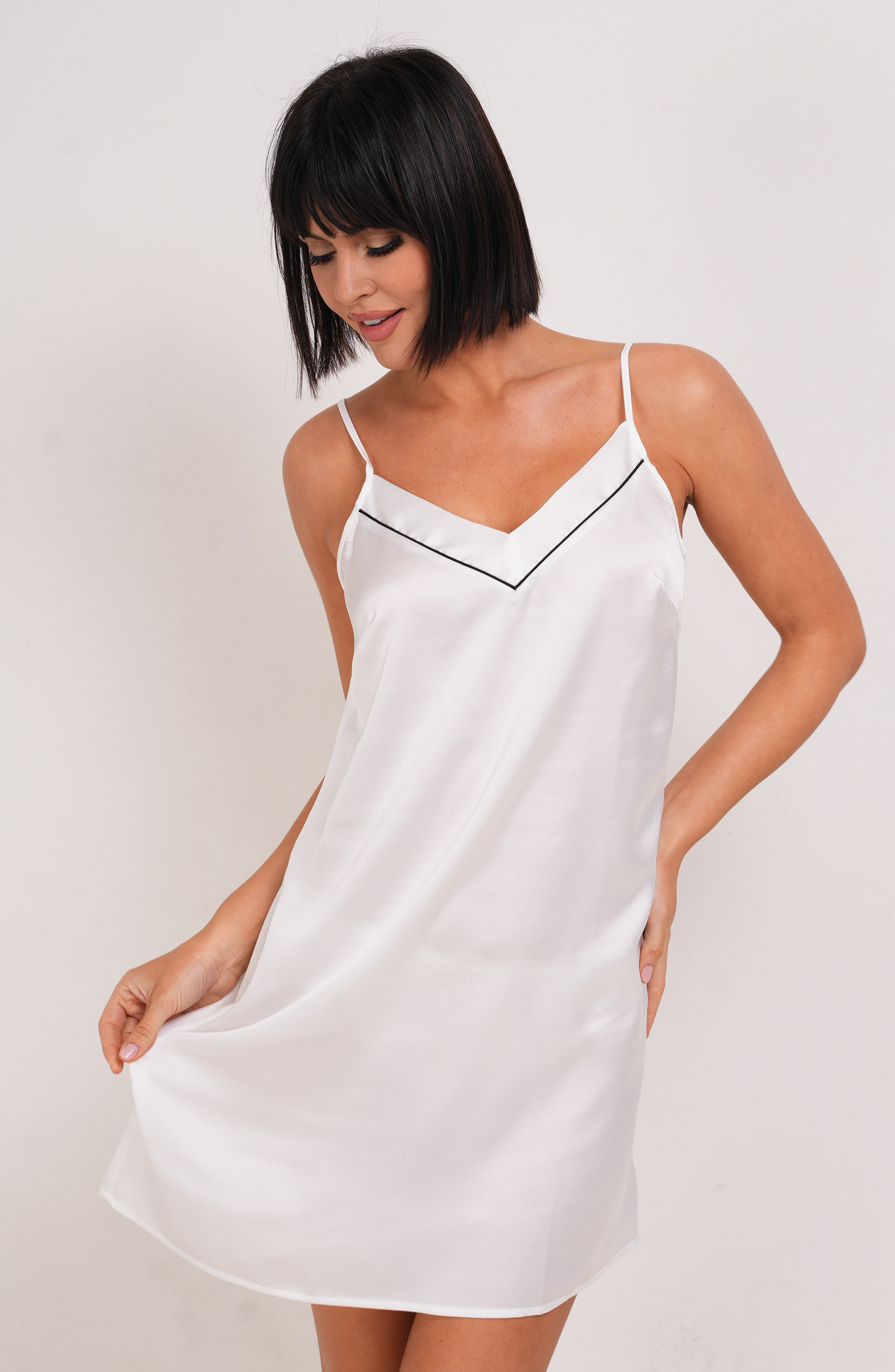 ŽENSKA SPAVAĆICA PAMELA